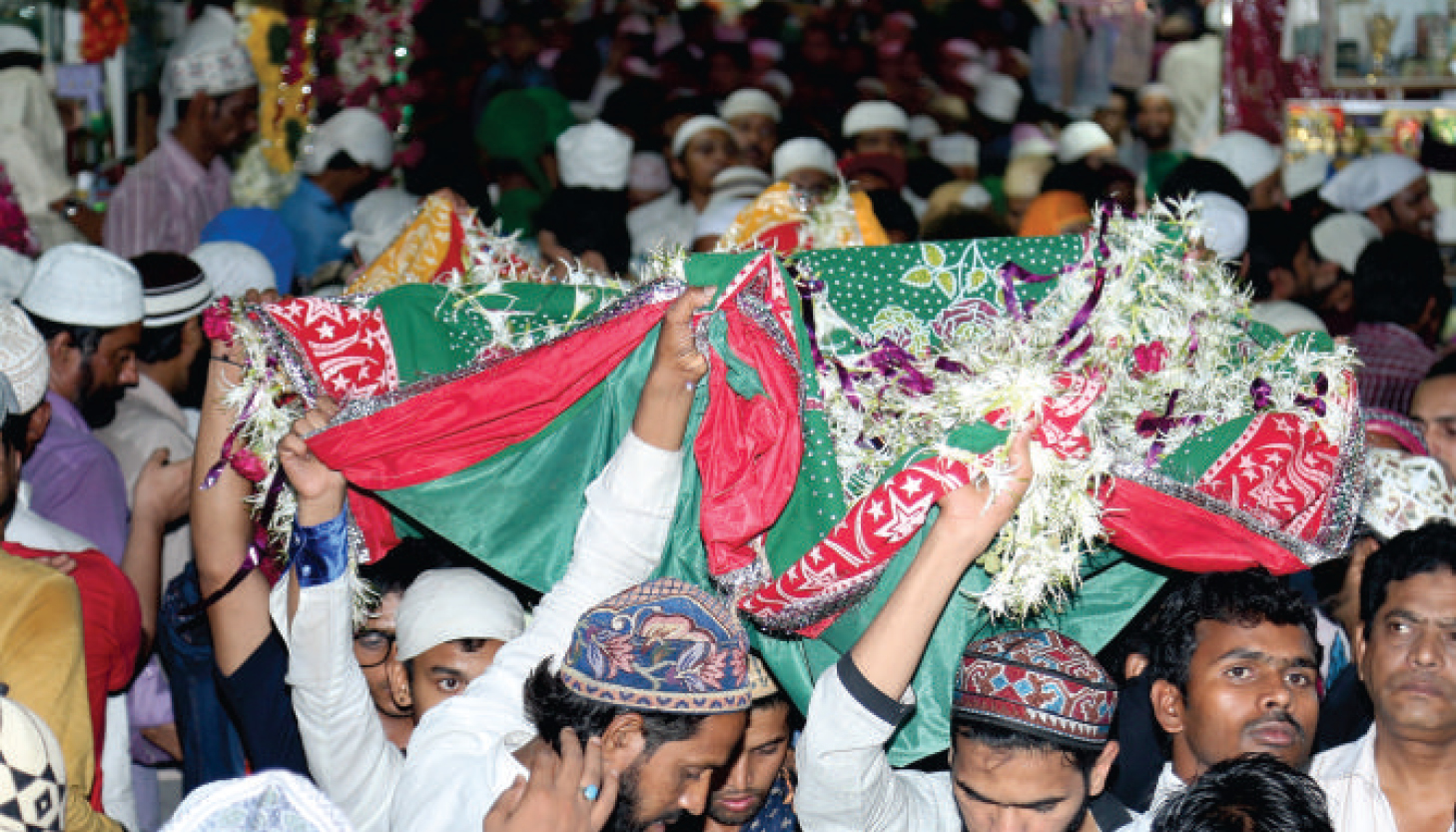 Religious Activities | Mahim Dargah